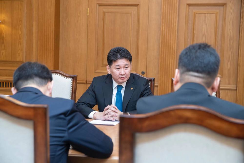 Ерөнхий сайд У Хүрэлсүх цагдаагийн удирдлагуудад үүрэг өглөө