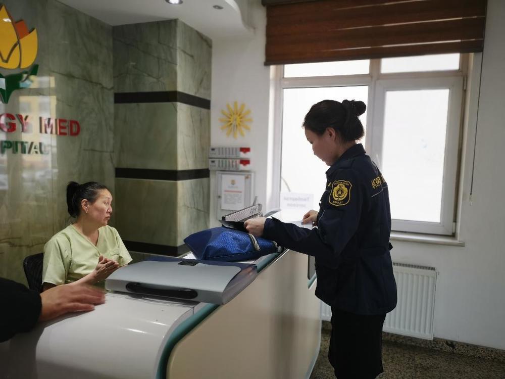 “Аллергимед” эмнэлгээс хугацаа нь дууссан эм хэрэгсэл илрүүллээ