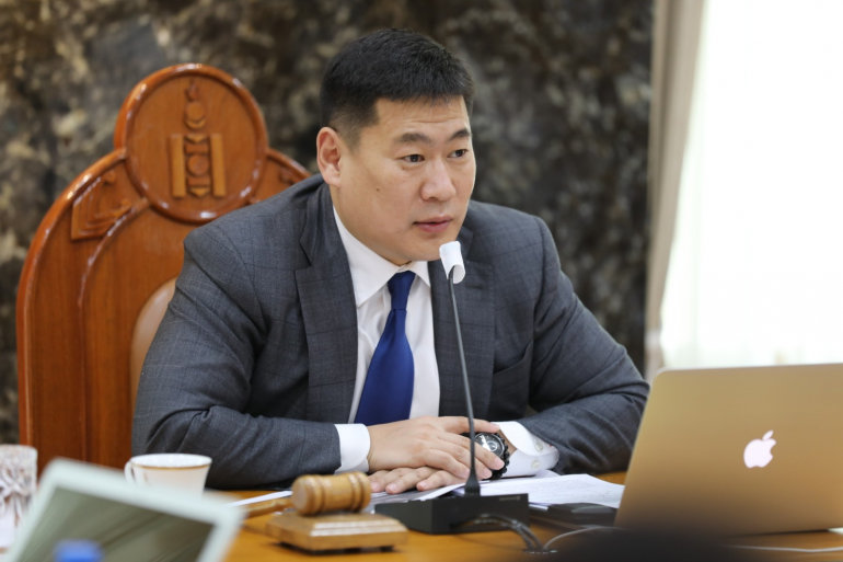 Л Оюун Эрдэнэ Хөгжлийн банкны чанаргүй зээлдэгчдийг мөнгө угаах гэмт хэрэгт шалгуулна