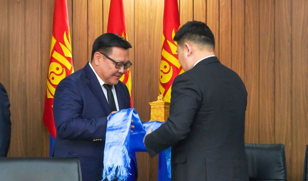 Б Баярбаатарыг МАН ын Хяналтын ерөнхий хорооны даргаар улираан сонгов