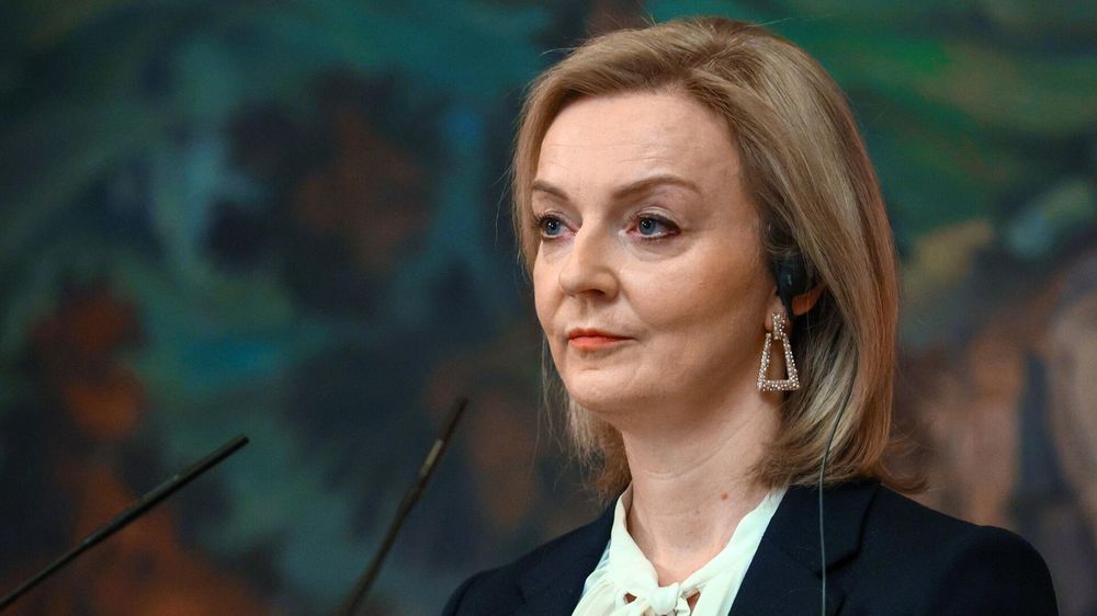 Лиз Трасс Шаардлагатай бол цөмийн зэвсэг ашиглахад бэлэн