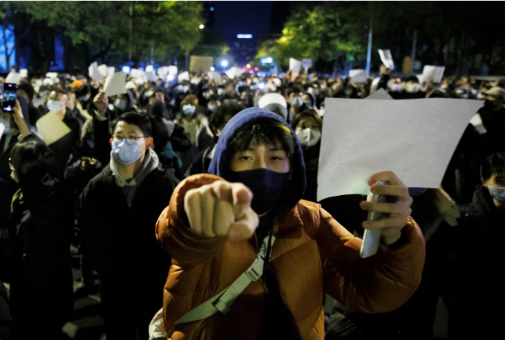 Хятад дахь эсэргүүцэл Цагдаагийнхан жагсаалд оролцогчдыг хайж байна