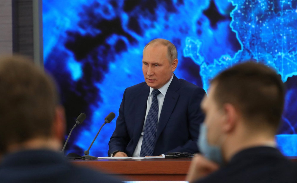 Британийн тагнуул Путин дайны тухай асуултаас зугтахын тулд хэвлэлийн бага хурлаа цуцалсан