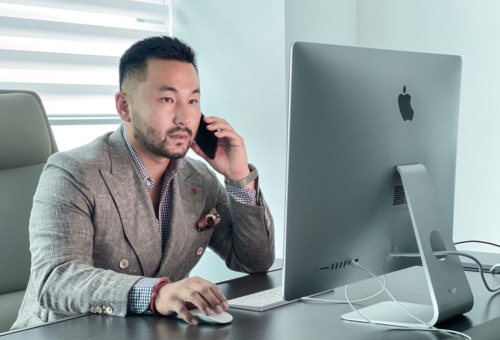 О Мөнхжин нарт ХИЛИЙН хориг тавилаа