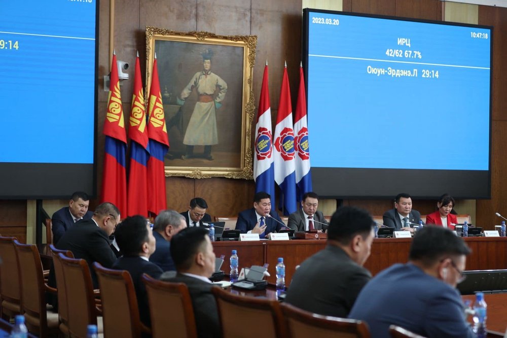 Ерөнхий сайд Л Оюун Эрдэнэ МАН ын бүлгийн гишүүдээс улс төрийн дэмжлэг хүсчээ