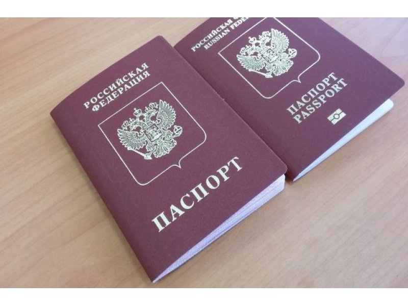 ОХУ д хугацаат цэргийн алба хаагчдын гадаад паспортыг хураах хууль баталжээ