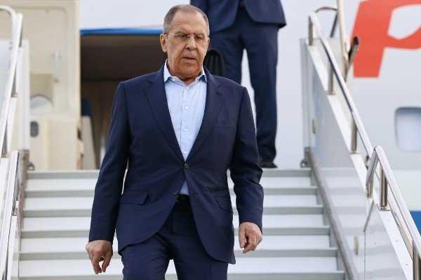 ОХУ ын Гадаад хэргийн сайд Африкийн орнуудаар дахин айлчилж байна