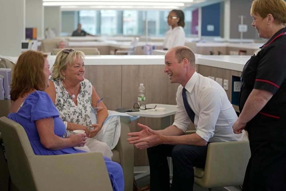 Ханхүү Уильям хавдар судлалын шинэ төв нээжээ