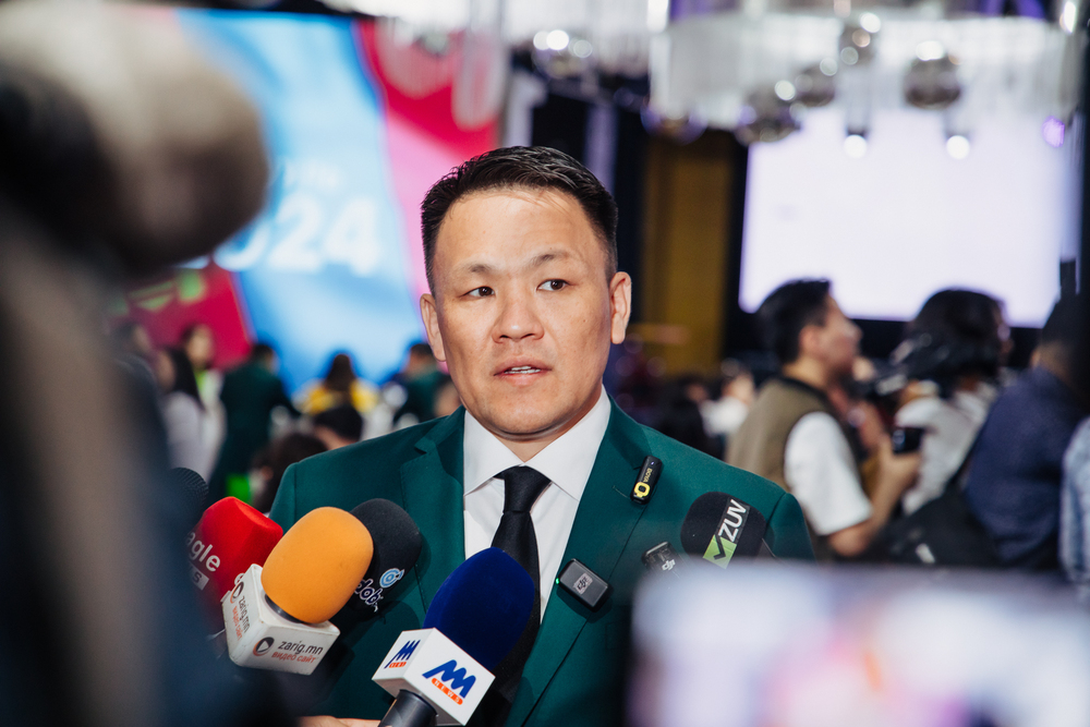 СЕХ Н Номтойбаярыг нэр дэвшигчээр бүртгэж үнэмлэх олгохоор шийдвэрлэлээ