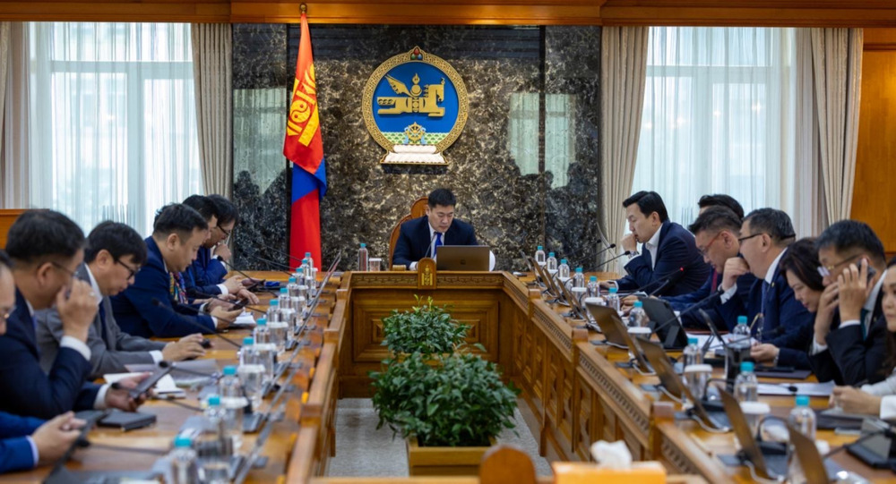 Хүлээлт: Цомхон, мэргэшсэн Засгийн газар