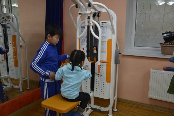 Хөгжлийн бэрхшээлтэй хүүхдийн сэргээн засах төв нээгджээ