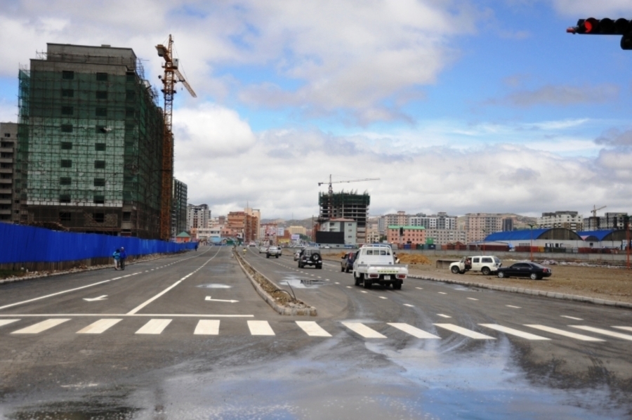 Удирдлагын академи руу чиглэсэн замыг хаана