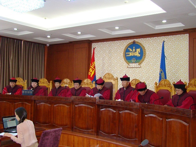 Хуулийн зарим заалтыг хүчингүй болголоо