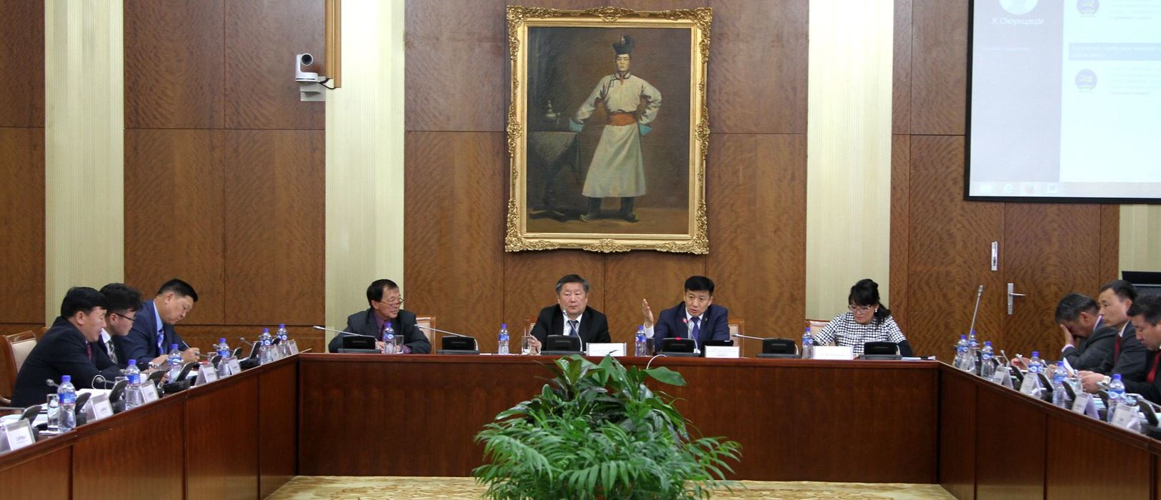 Аймаг нийслэлийн Засаг дарга нарын семинар боллоо