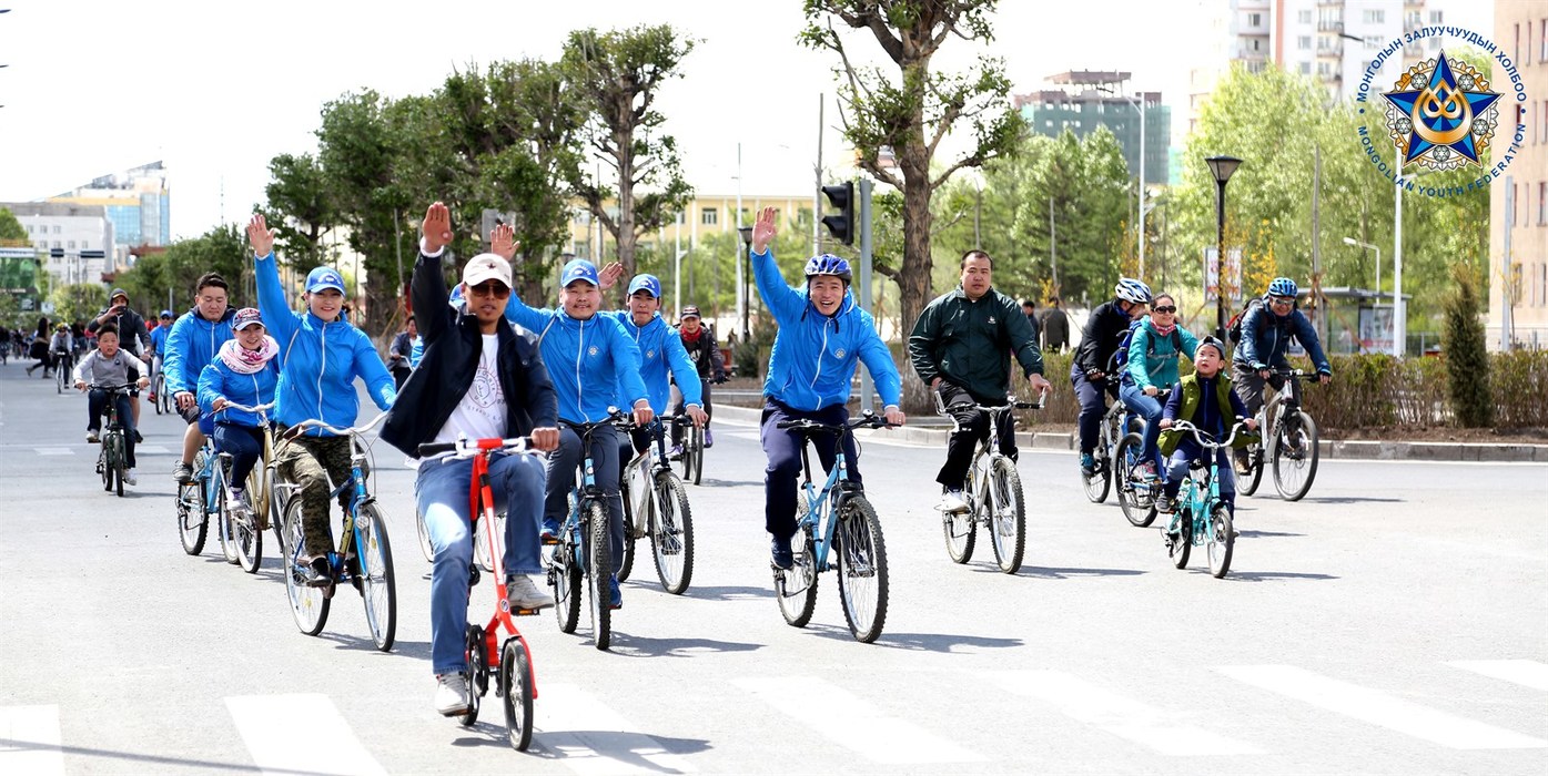 Унадаг дугуйтай парад болно