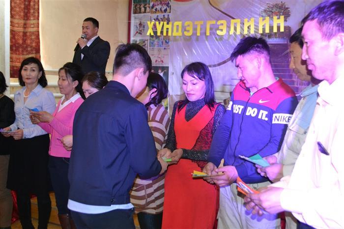Хан Уул дүүргийн сургуулиудад ”Хүндэтгэлийн өдөр” үргэлжилж байна