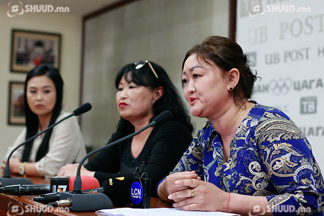 Эмэгтэйчүүд Эх үрсийн баяраар дахин нүцгэлнэ