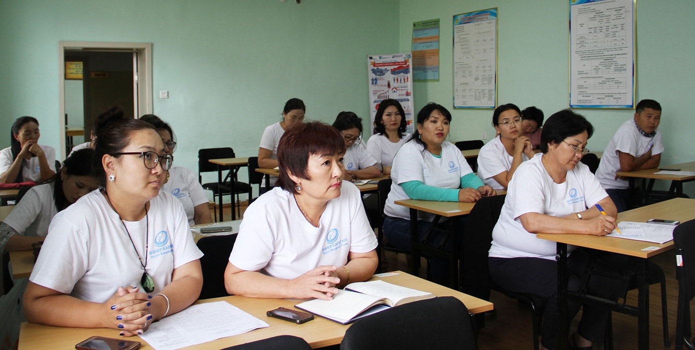 Өвөрхангай эрүүл мэндийн тусламж үйлчилгээний ээлтэй орчинг хөгжүүлнэ